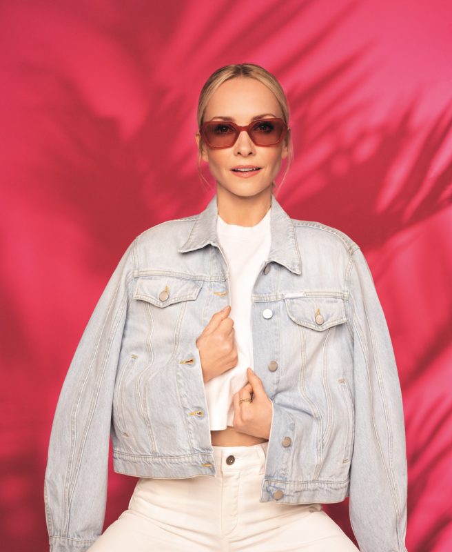 Short News // Mit einer Sonnenbrillenkollektion von eyes + more x Janin ...