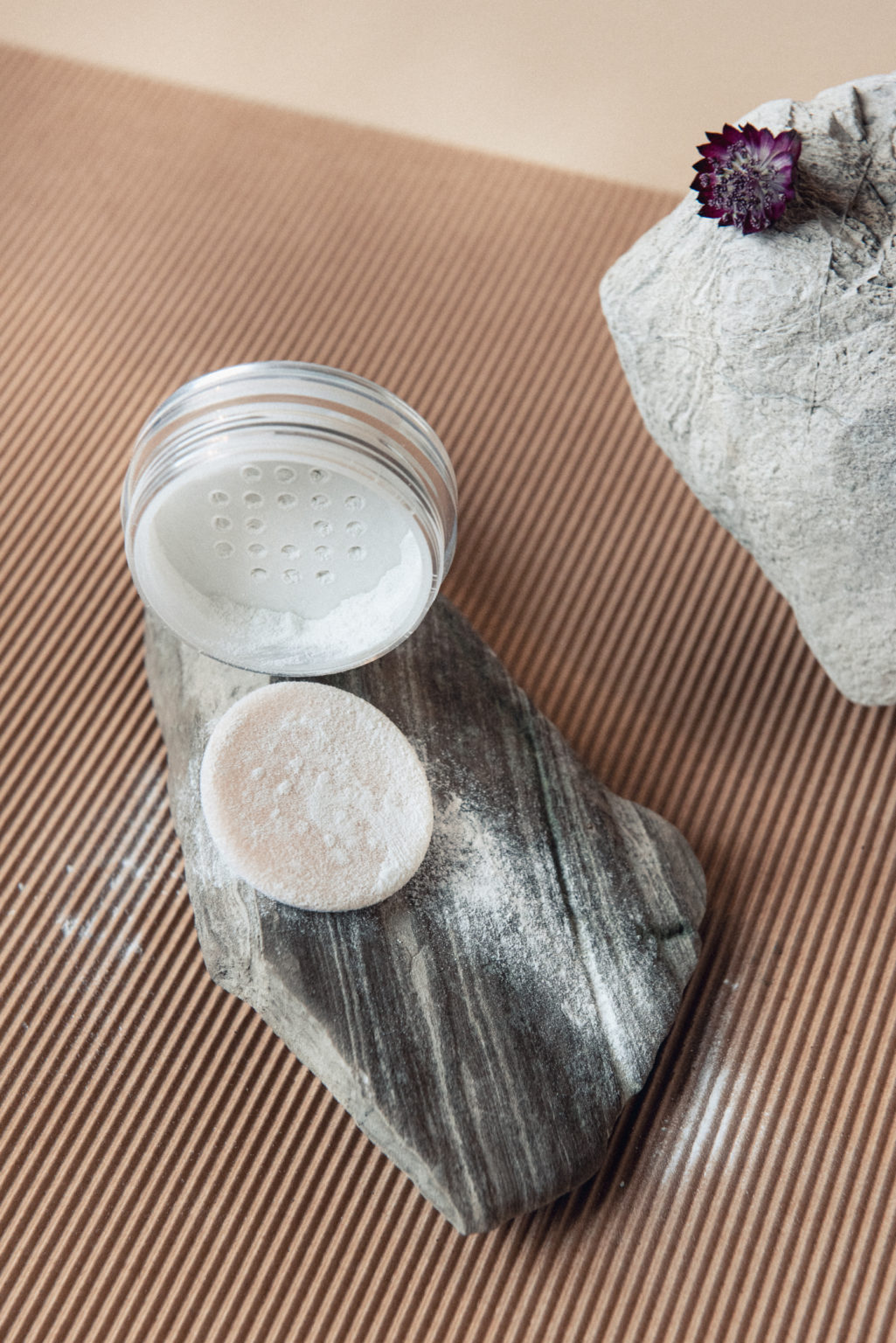 Christmas Countdown #3 // flaconi x Jane Wayne: Gewinnt 2 x 250 Euro ...