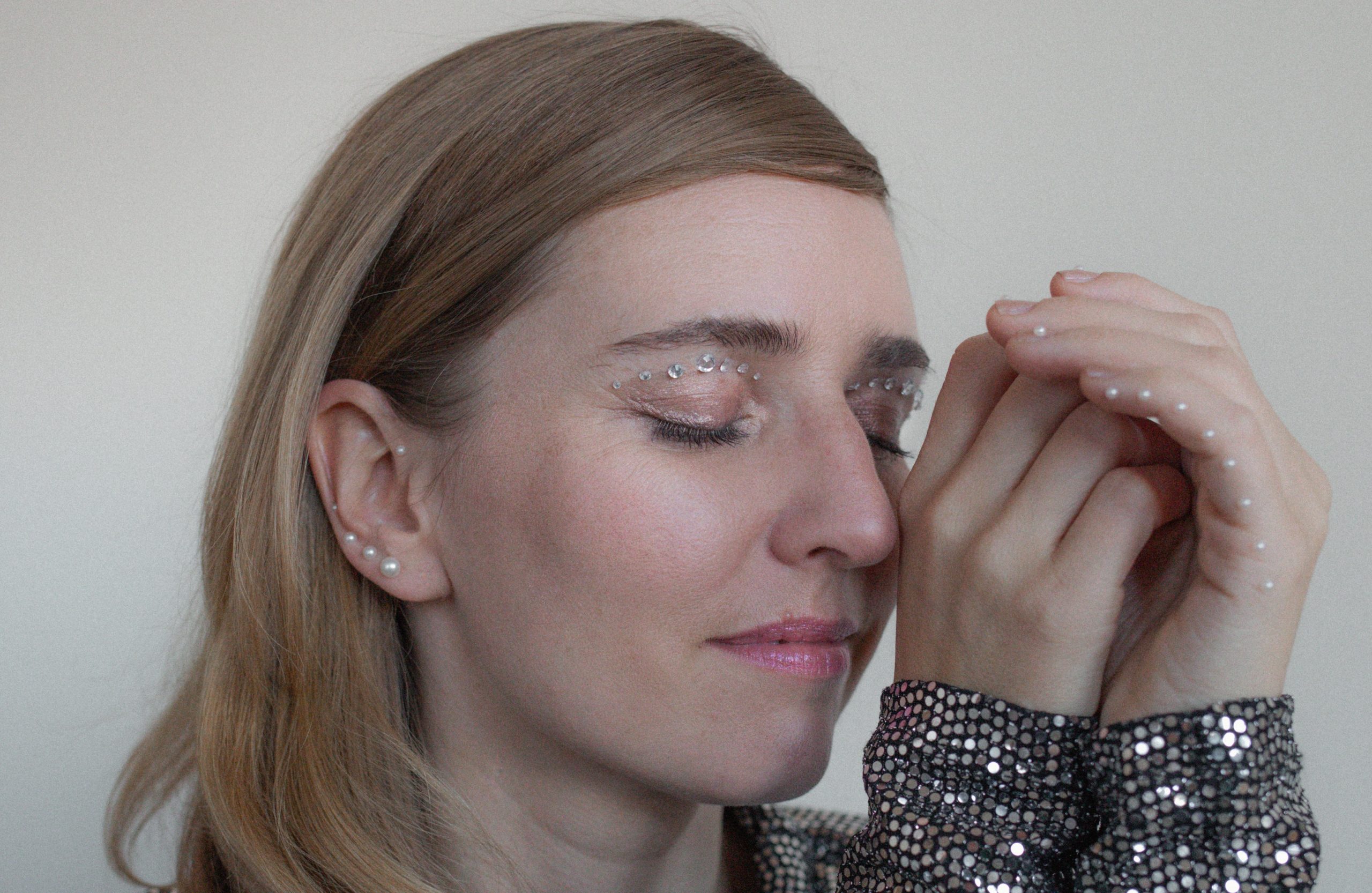 JW Editorial: "Pearl Glaze" by CATRICE & 9 Fragen an Make-up Artist ...